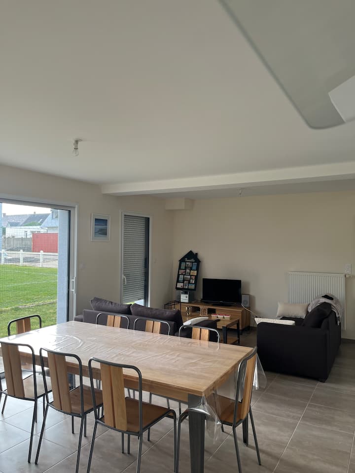 Maison Proche Du Terrain De Football Et De La Mer - Saint-Pair-sur-Mer