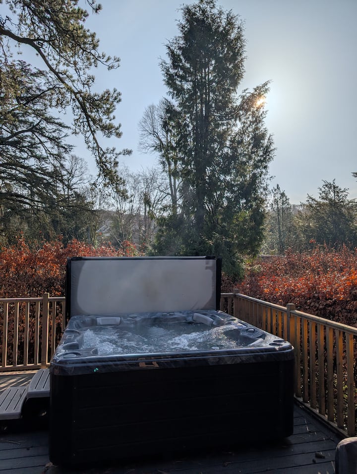 Hot Tub 3 Bed Lodge - Fallbarrow - Lake Windermere - Bowness-on-Windermere
