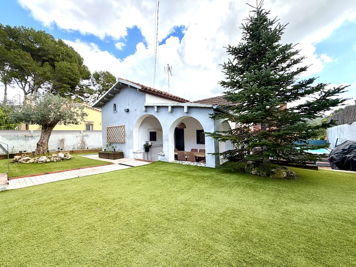 Le Petit Villa, Con Piscina Y Barbacoa - La Floresta