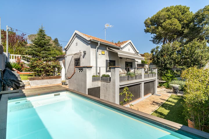 Le Petit Villa, Con Piscina Y Barbacoa - Rubí