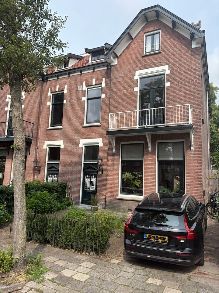 Ruim Familie Huis Met Grote Tuin - Zeist