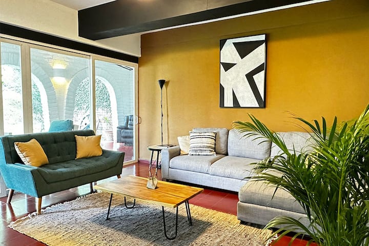 Big Home @ San Benito *5 Rooms *10 Beds *Trampolin - San Salvador (El Salvador)