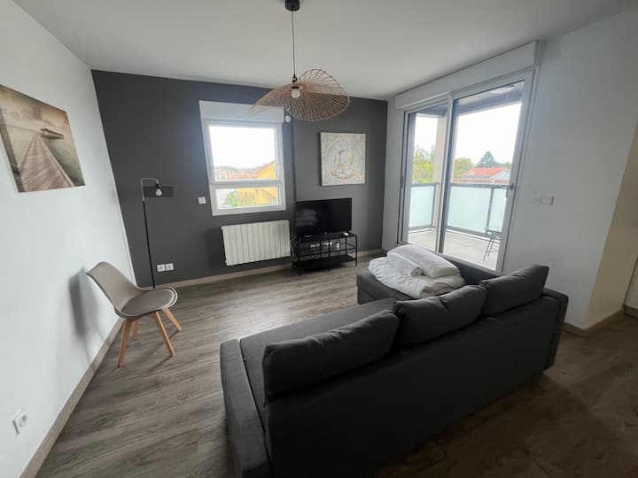 Appartement T3 Prox Cnpe Ufpi Bugey Aéroport Lyon - Pont-de-Chéruy