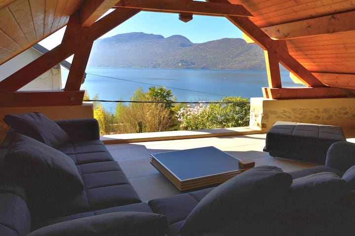 Maison Proche Du Lac Avec Jacuzzi Et Sauna - France