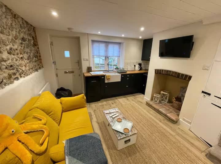 Haven Cottage Cromer, Moments From The Beach - Cromer