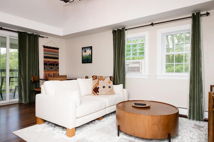 1br Apt | Full Kitchen | River | Pool | Woodstock - Woodstock, VT