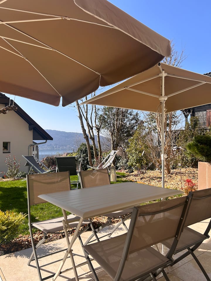 Vue Sur Le Lac • Appartement 2 Suites Avec Jardin - Veyrier-du-Lac