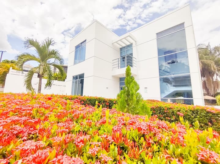 ¡Bellísima Casa! Capacidad 20 Pax - Melgar