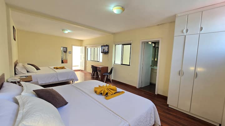 2 Camas King, Céntrico, Desayuno Incluido - Cuenca