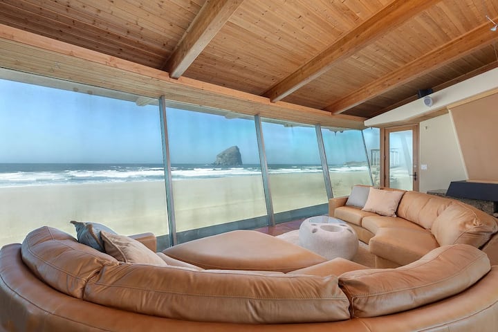 The Sandcastle At Haystack Rock | Oceanfront Gem - Pacific City, OR