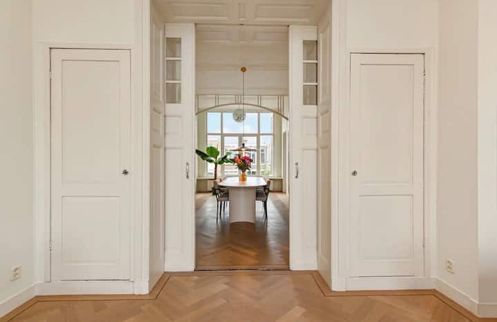 Licht, Ruim & Stijlvol Appartement Met Terras - The Hague