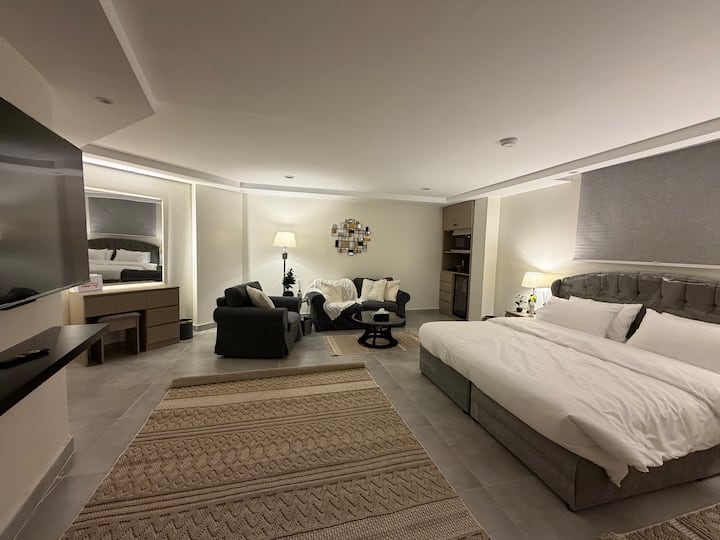 Al Fuad Studio In Al Madinah Al Munawwarah. - Medina