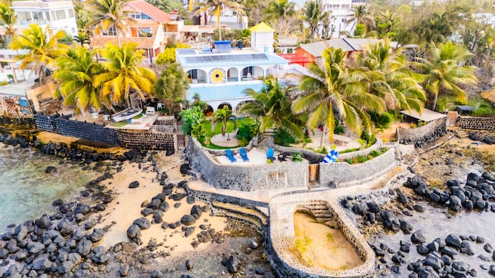 La Villa Ipomée Les Pieds Dans L'eau - Ile De Ngor - Dakar