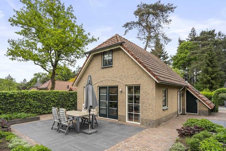 Vrijstaande Vakantiewoning In Bosrijke Omgeving - Barneveld