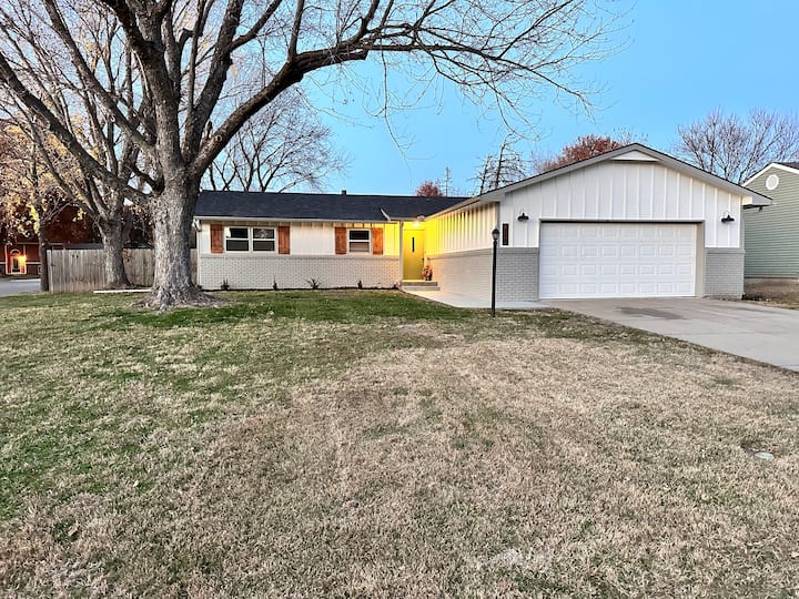 Kechi Kottage- Like 4 Hotel Rooms In 1! N Wichita - Wichita, KS