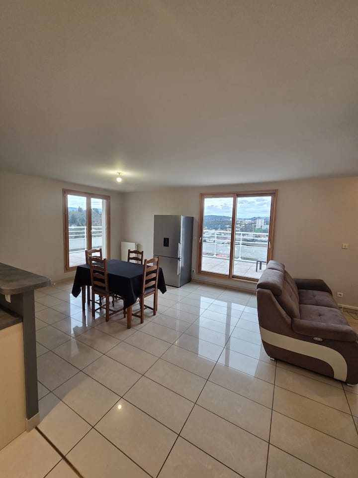 Proche Chu / Geoffroy-guichard - Roche-la-Molière