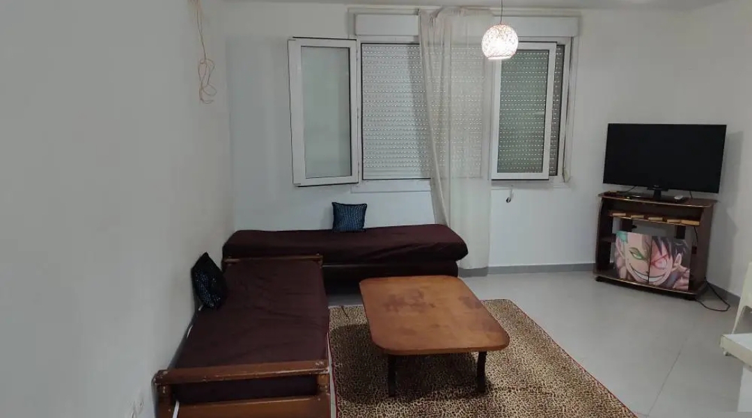 Apparemment Paisiblement En Bord De Mer - Béjaïa