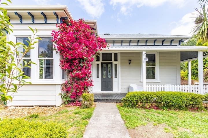 The Mountview Manor - Whanganui