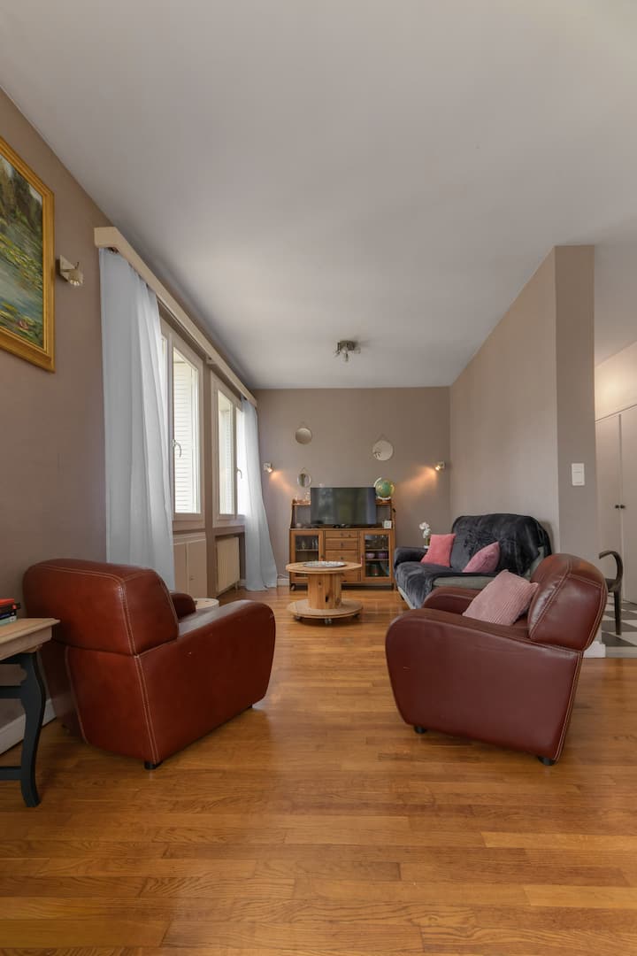 Appartement Calme Et Lumineux En Centre Ville - Bellerive-sur-Allier