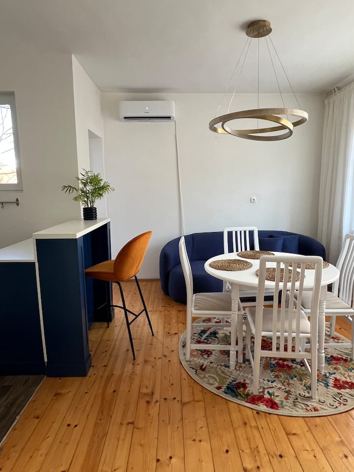 Centar Kraljeva, 70m², Terasa, Parking - Kraljevo