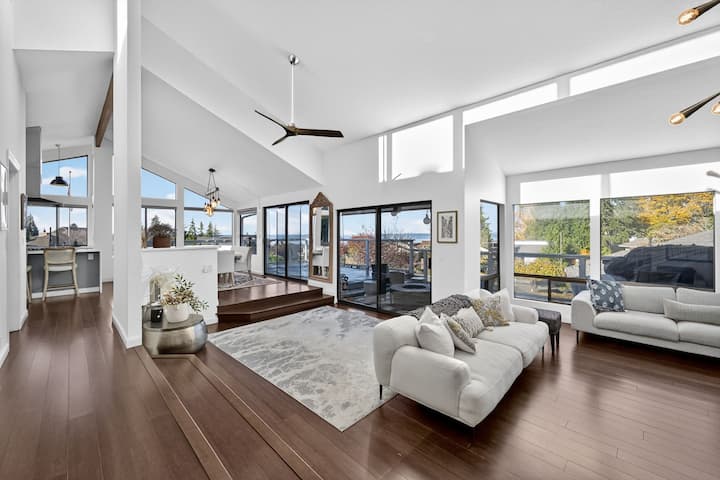 Ocean View Home - Everett, WA