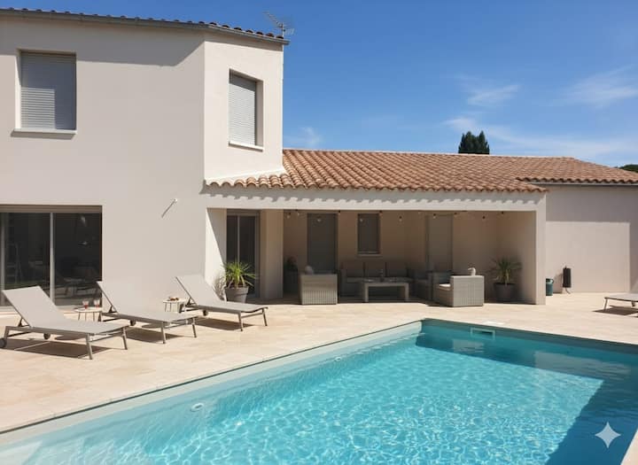 Grande Maison Entre Mer, Piscine Et Golf - Carnon