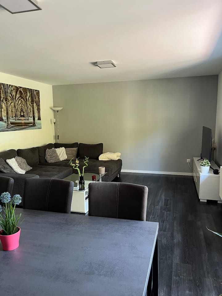 2-zimmer Wohnung Mit Balkon & Stellplatz Nähe Basf - Ludwigshafen