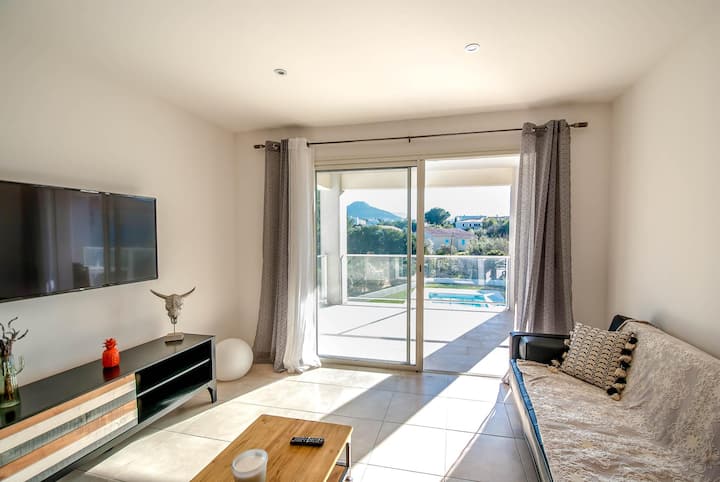 Superbe Logement, Résidence Privée Avec Piscine - Calvi