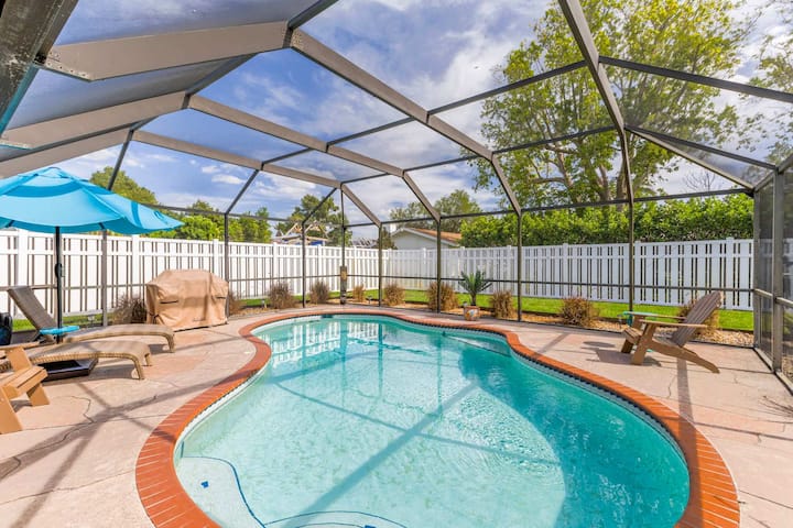 3/2 Pool Home Nw Bradenton 10 Mins To Beach! - Bradenton, FL