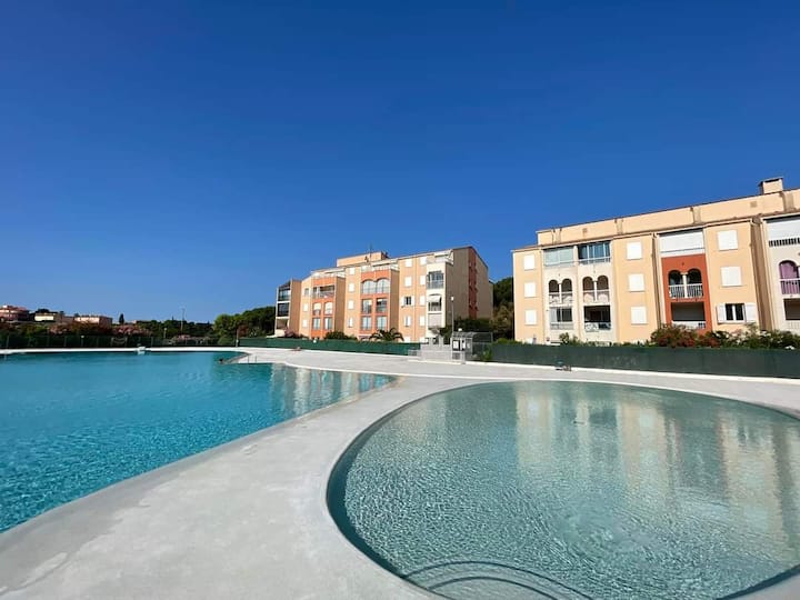 Appart Cosy Rénové Avec Immense Piscine à Fréjus - Fréjus