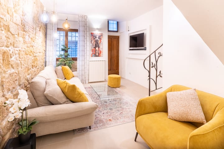 Casa Essenza | Stylish Home In Volterra - Volterra