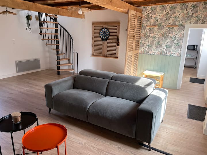 Maison De Ville, Sans Extérieur. - Saint-Aubin-du-Cormier