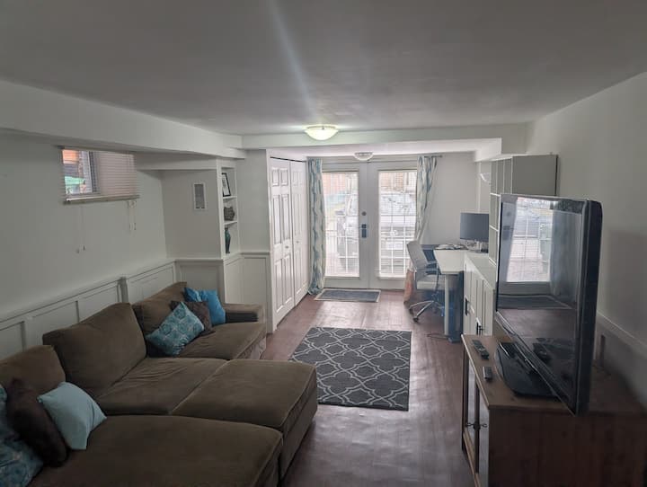One Bedroom Suite In The Junction/high Park - Toronto, ON