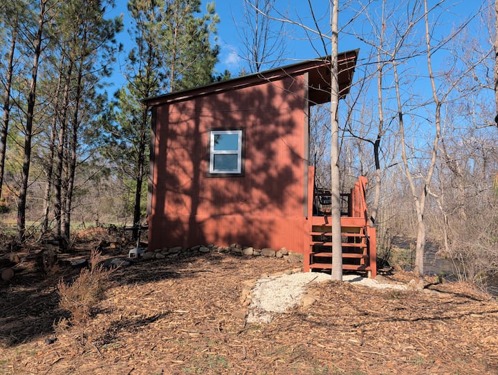 Cozy Cabin By Stoney Creek - Bedford, VA