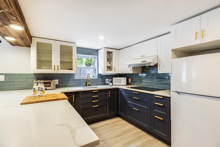 Historic Harsimus Cove Carriage House - Brooklyn, NY