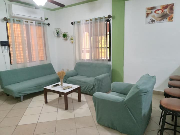 Bet-el Suites La Ceiba, A/c Cerca Del Aeropuerto - El Porvenir