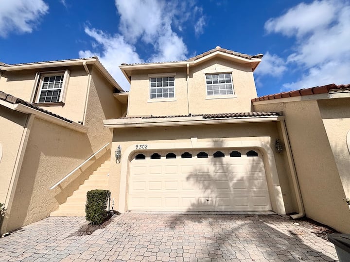 Right Direction Rentals Townhome 9302 - Port St. Lucie, FL