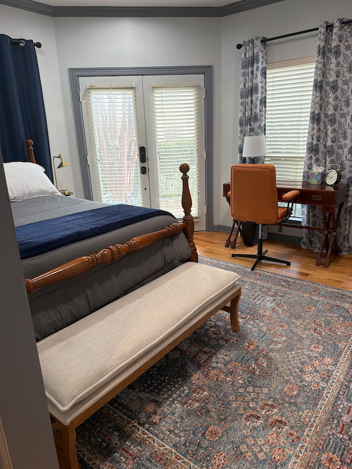 Bayou City Retreats - Houston, TX