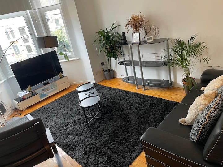 Bel Appartement Dans Quartier Résidentiel Calme - Etterbeek