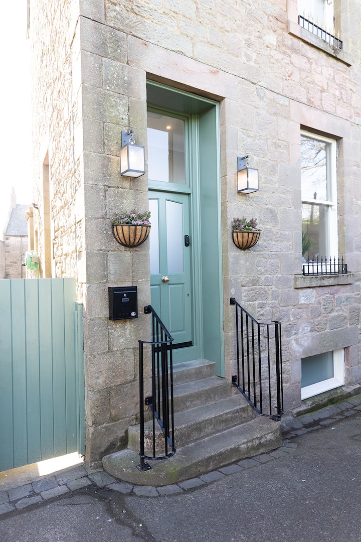 The Avenue Townhoues - Berwick-upon-Tweed