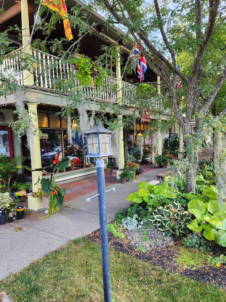 'The Baker's Loft' 3br Flat In Chatham Village, Ny - 根特