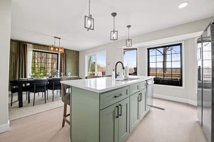 Shady Ridge | Views | Kid Friendly | Near Nrg Park - Fayetteville, WV