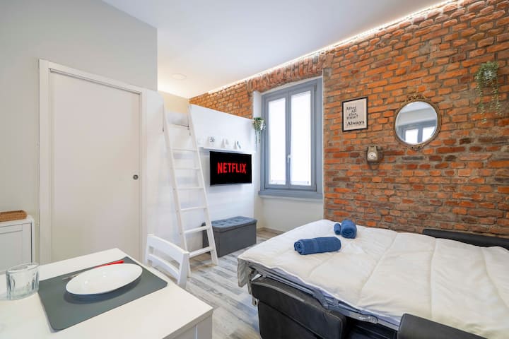 Milan 9 Minutes | Bright Suite With Wifi + A/c - Aéroport de Milan Linate (LIN)