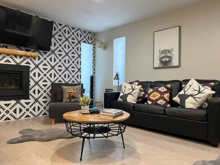 Charming Kings Run Condo Near Lake & Northstar Fun - Lake Tahoe