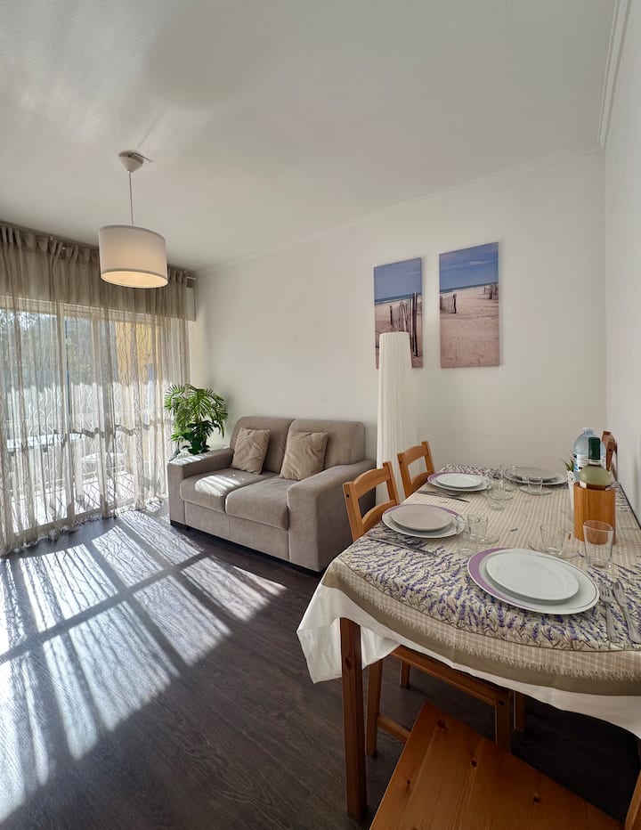 2br Estoril Apartment · Near Beach & Cascais - Estoril
