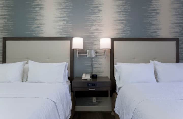 Stylish 2 Queen Sofabed W/ Breakfast - Santa Barbara, CA