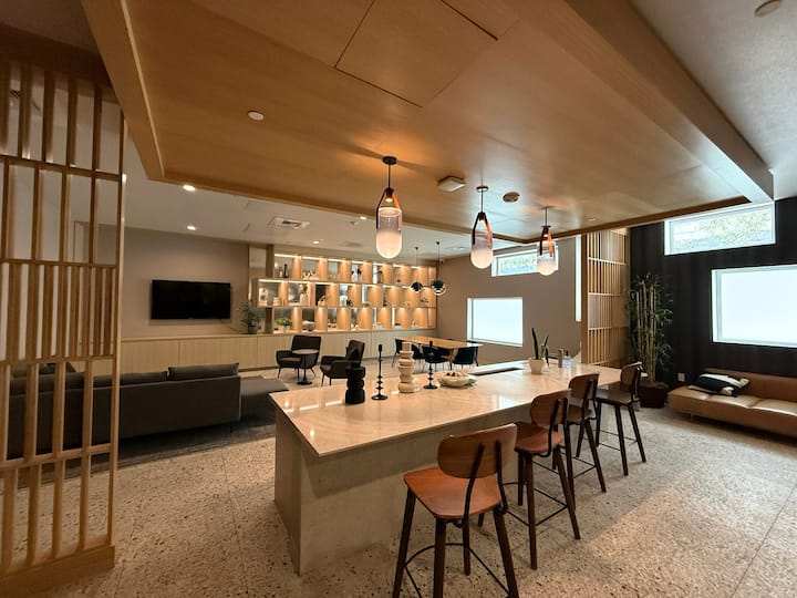 2br K-town La | Fully Furnished | Monthly Stay - Los Angeles, CA