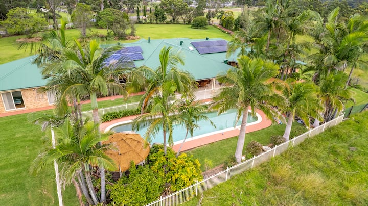 Resort Like Farm Stay In Wyee 1 Hour Away From Syd - Newcastle
