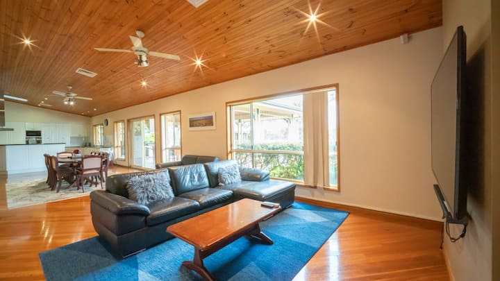 Resort Like Farm Stay In Wyee 1 Hour Away From Syd - Newcastle