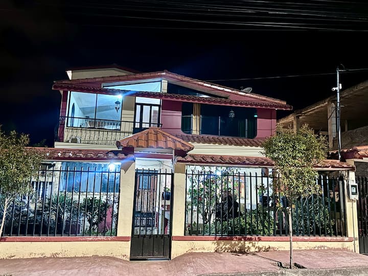 Suite Privada Con áRea Verde Recreativa Y Chimenea - Cotopaxi